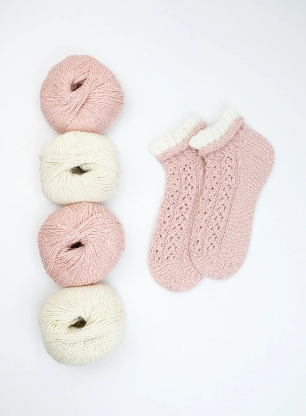 Blush Lace Ankle Socks Pattern — HobbyJobby