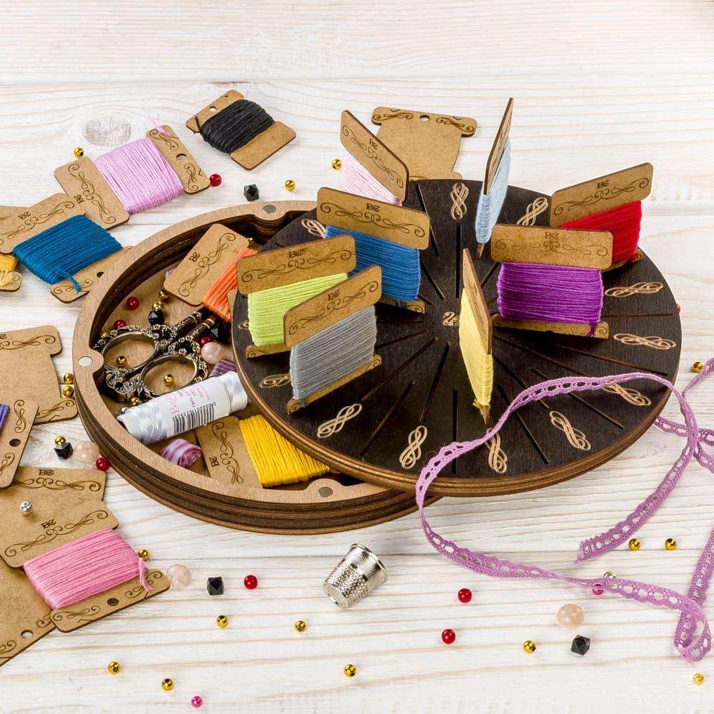 Storage Box for handcraft and 32 bobbins included — HobbyJobby